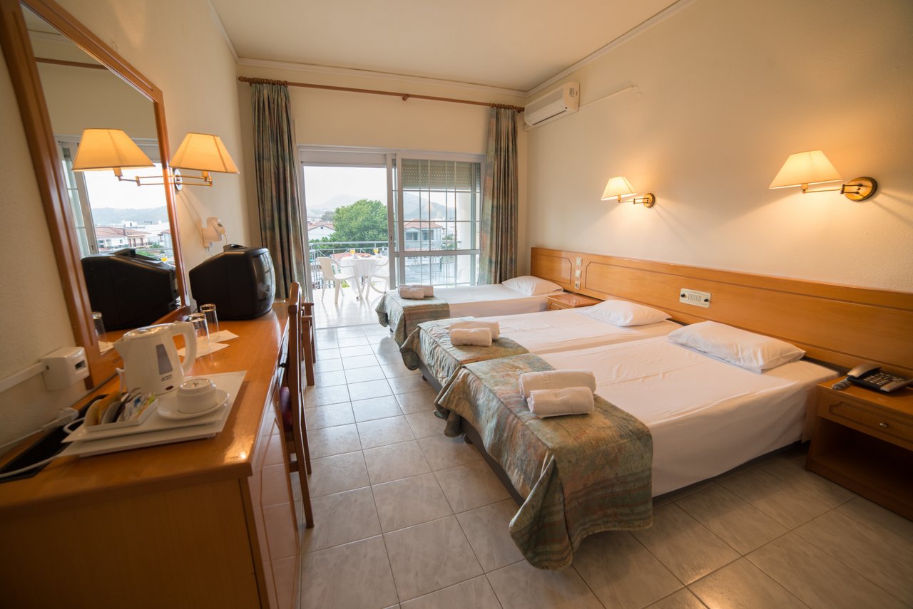 Triple Room - Hotel Diamantidis, Hotel and Suites Limnos Official ...